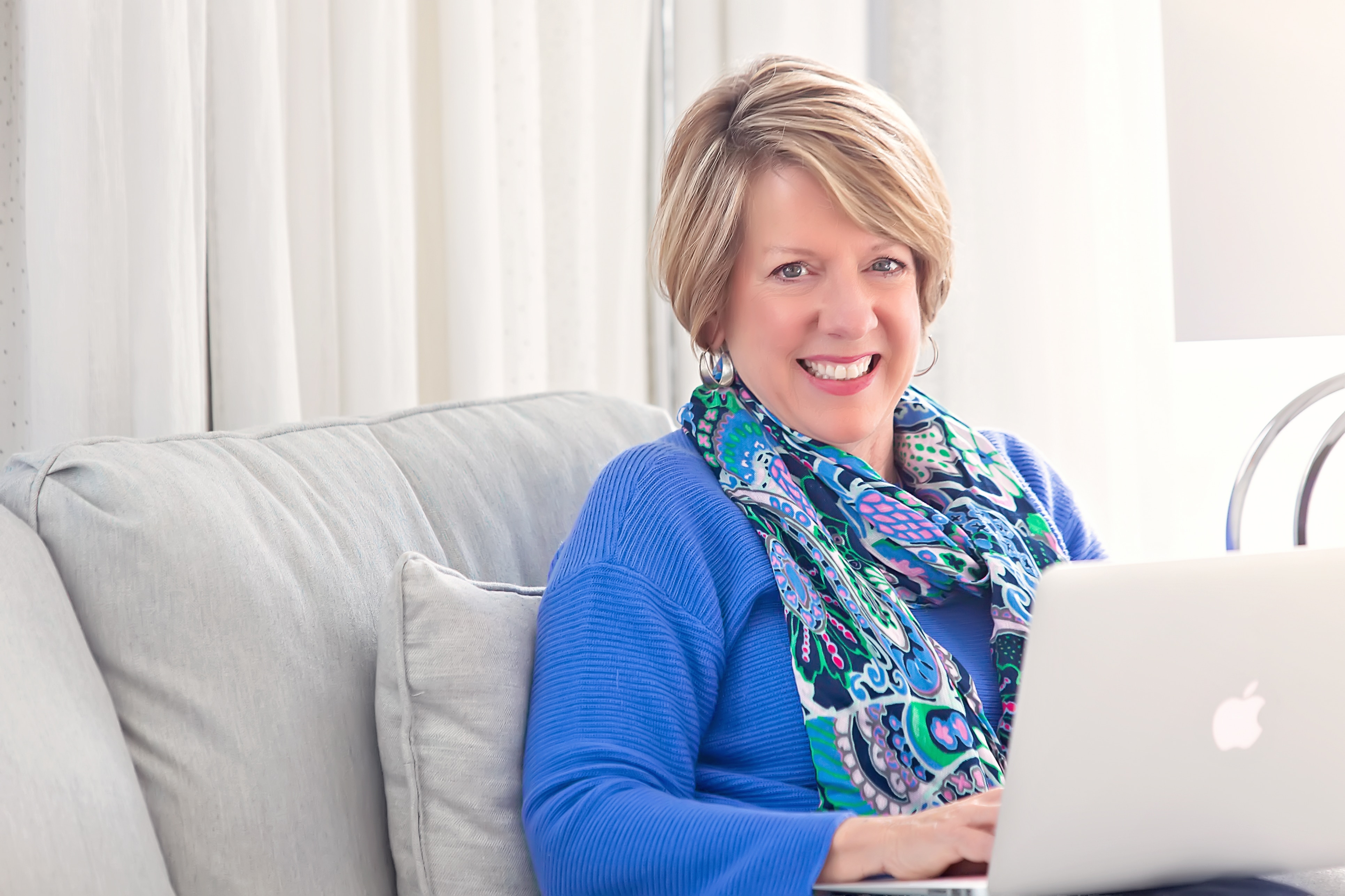 About - Anna Garrett